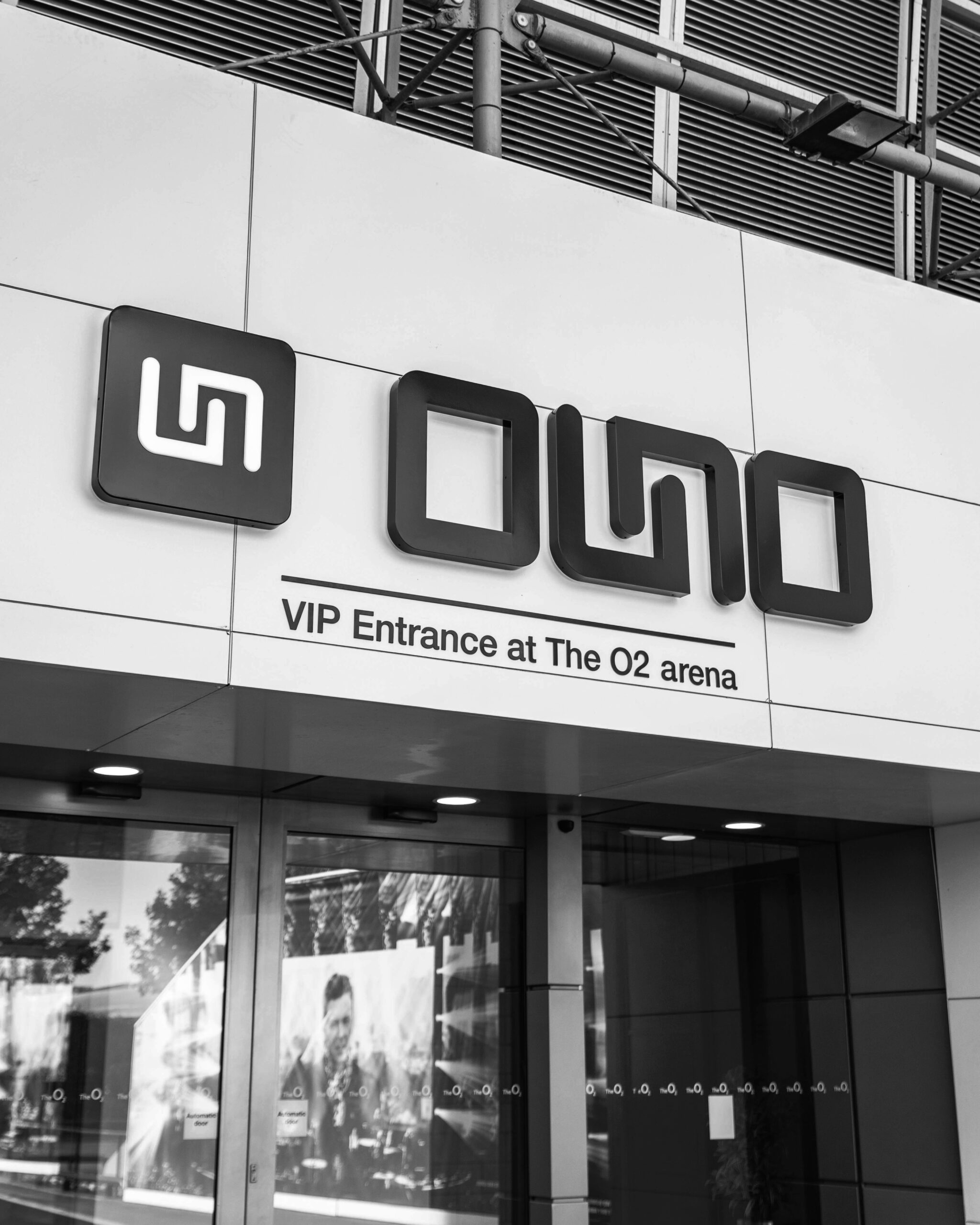 Chauffeur Drop-Off at The O2: VIP Arrivals, Valet Access & Parking Guide